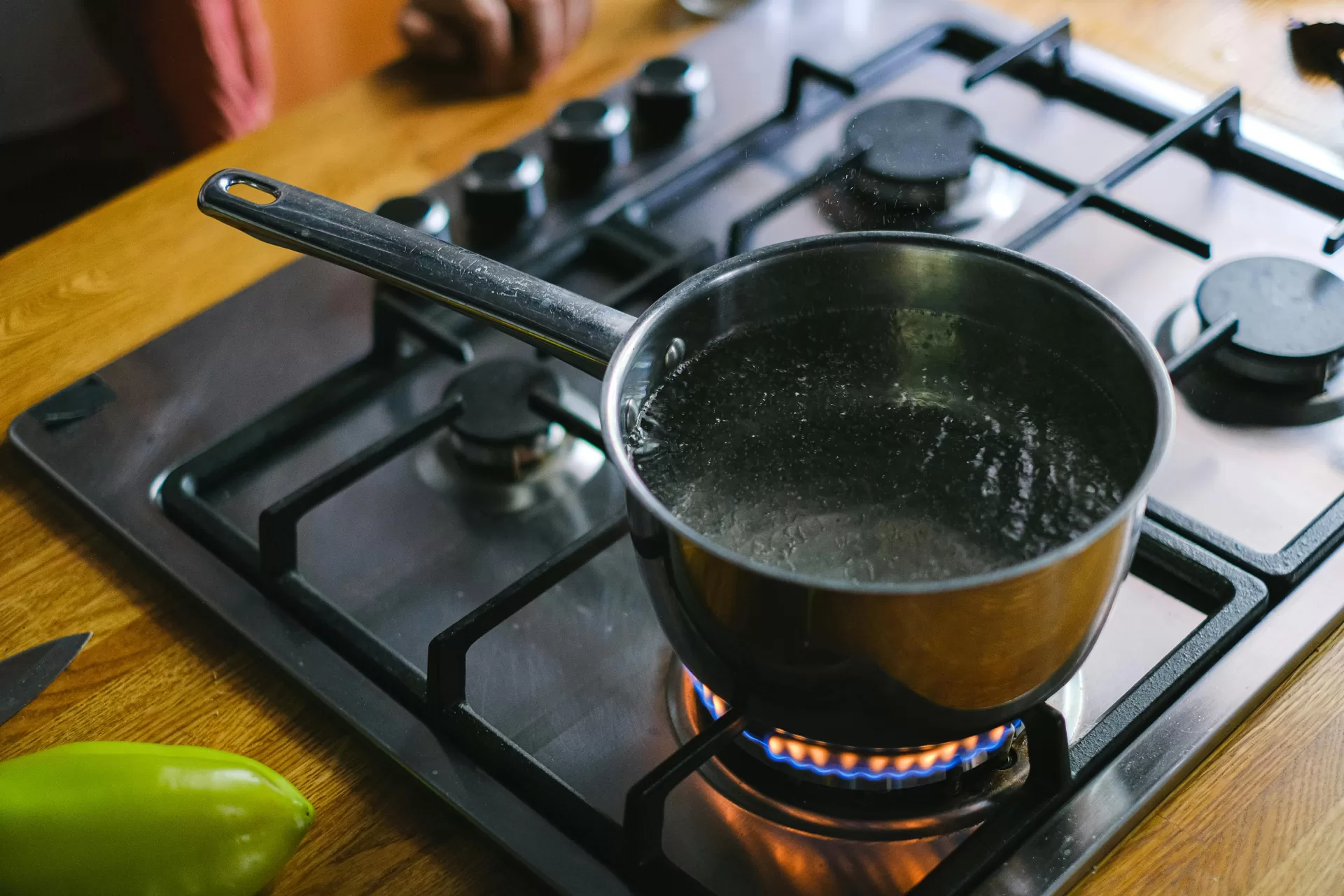 How Long to Boil Water for Drinking | Blog | Hydrovos